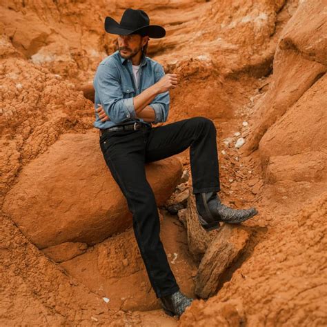 Cowboy Boots For Men Outfit