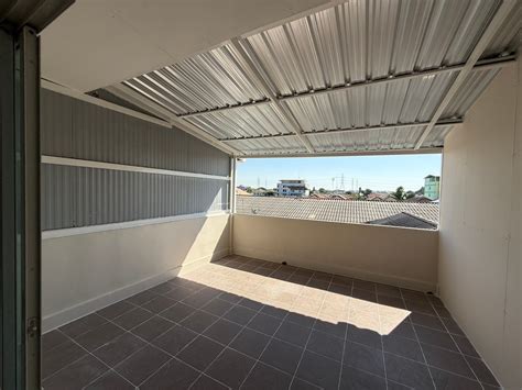 ขายทาวน์เฮ้าส์ถนนเทพารักษ์ บิ๊กซีบางพลีหลังใหญ่ 3 ชั้น ราคาดี ทำเลดี ใกล้ถนนบางนาตราด กิ่งแก้ว