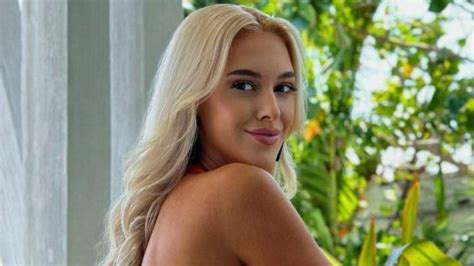 Veronika Rajek Labeled A Life Sized Barbie By Adoring Fans After Tom