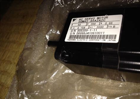 50w 200v Industrial Servo Motor With 17bit Absolute Encoder Sgmas A5a2a2c