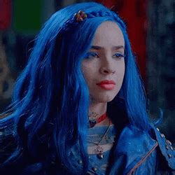 Evie Descendants Pretty Sad Reaction Gif Gifdb Com