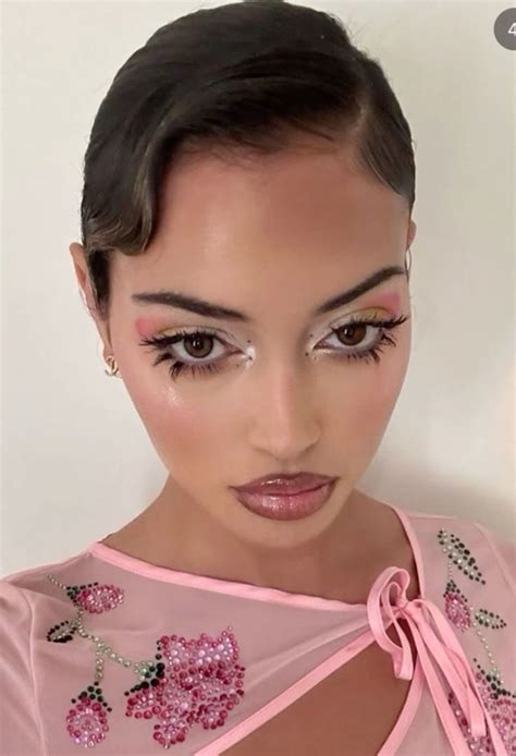 Pin By Rositaiselaaco On Cindy Wolfe Pretty Makeup Sunkissed Makeup Makeup Obsession