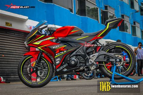 Modifikasi Striping Suzuki GSX R150 Sporty All Varian Warna MOTOBLAST