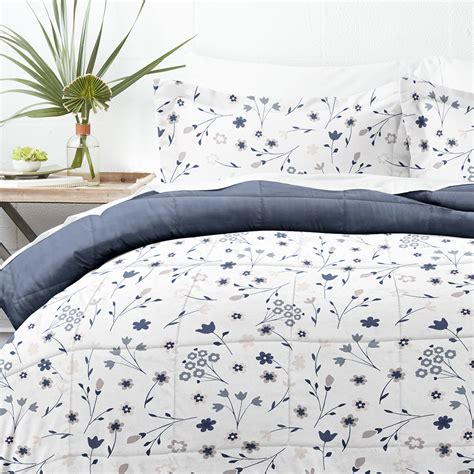 Noble Linens 3 Piece Navy Reversible Comforter Set King Calking