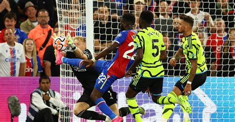 Odegaard Penalty Gives 10 Man Arsenal 1 0 Win At Palace
