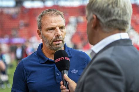 Steijn Laat Zich Bij Ajax Ondersneeuwen Soccernews Nl