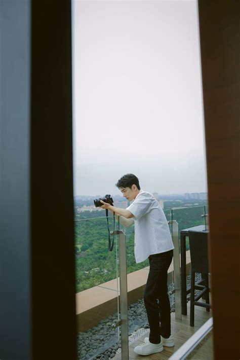 Nut Xiao On Twitter Smiling Man Studio Future Boyfriend