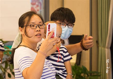 欢乐幸福的七夕之夜 搜狐大视野 搜狐新闻