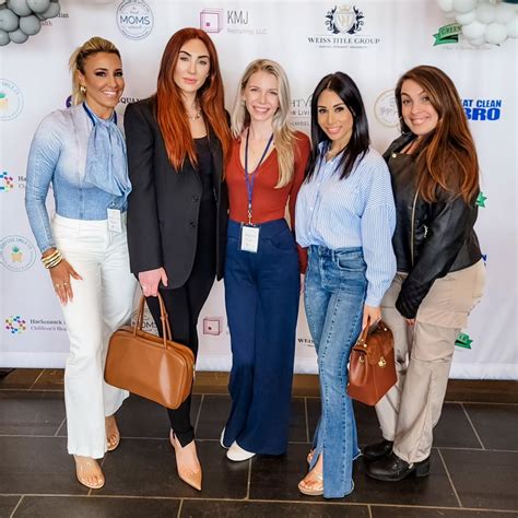 Danielle Cabrals Feet