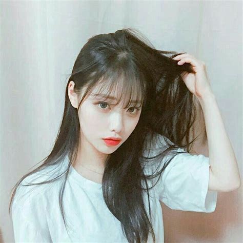 Pin de 시온 김 em ㄹㄹ Coreana