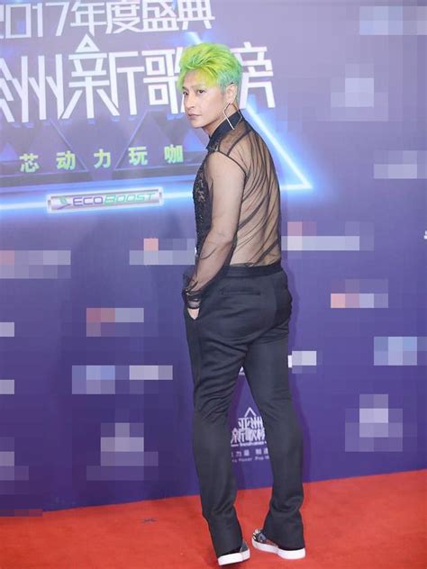 陳志朋七夕頭頂「原諒帽」是要鬧哪樣？想著當年小虎隊感覺好心酸 每日頭條