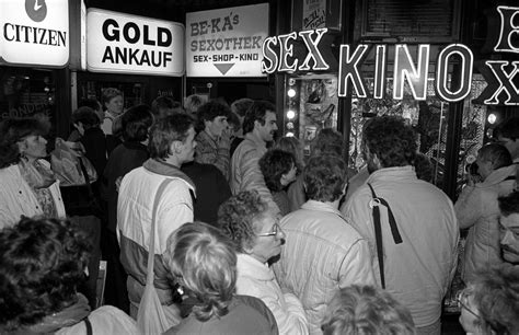 Schwindel Grube Anonym Ossis Sind Besser Im Bett Fälschung Gras Ruhe