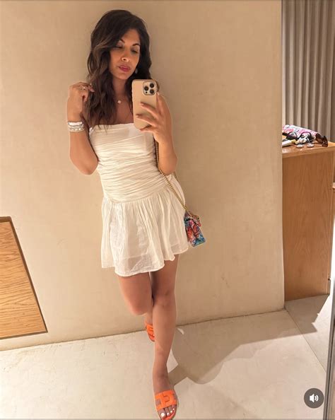 Sheena Melwanis Feet