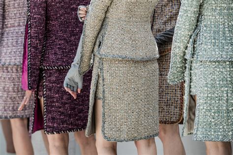 Костюм из твида женский в стиле шанель 88 фото