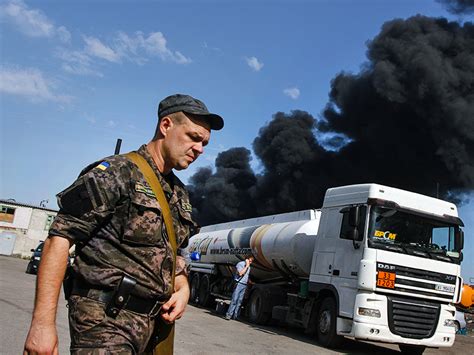Удар ВС России поразил порт и нефтебазу в Одесской области