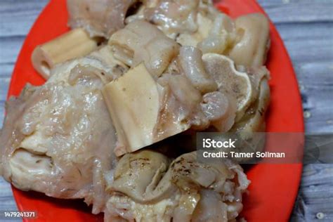 Cocina Árabe Egipcia De Manitas Kawareh Y Rodilla Hervida Con Sopa