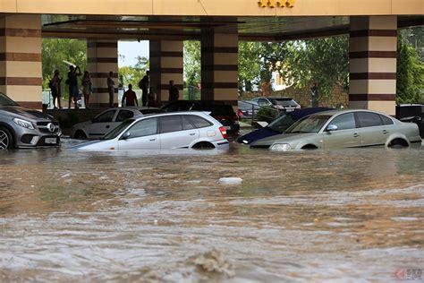 浸水・冠水車、乾けばまた乗れる？ マフラーに水が入っていたらエンジン始動はng くるまのニュース