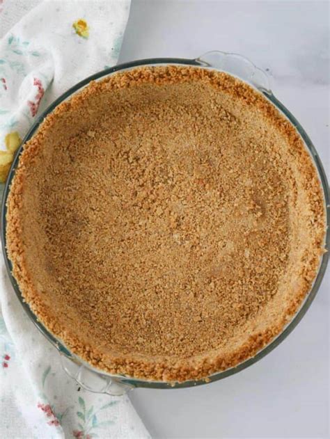 Graham Cracker Pie Crust Recipe Story The Carefree Kitchen