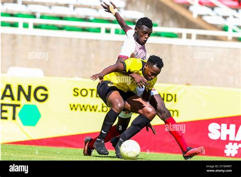 Nairobi Kenya October 6 Mike Kibwage Of Tusker And George Onyango Of Shabana During Fkf