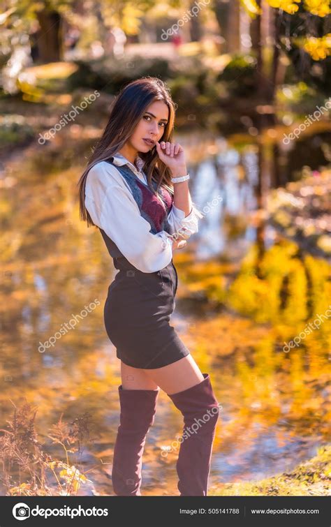 Autumn Lifestyle Young Caucasian Brunette College Girl Fashionable Pose