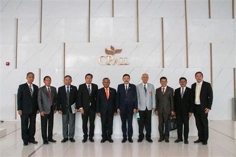 วุฒิสภาหารือวางแนวทางสนับสนุนด้านการศึกษาให้แก่เด็ก นักเรียนในโรงเรียนสังกัด “โครงการกองทุนการ