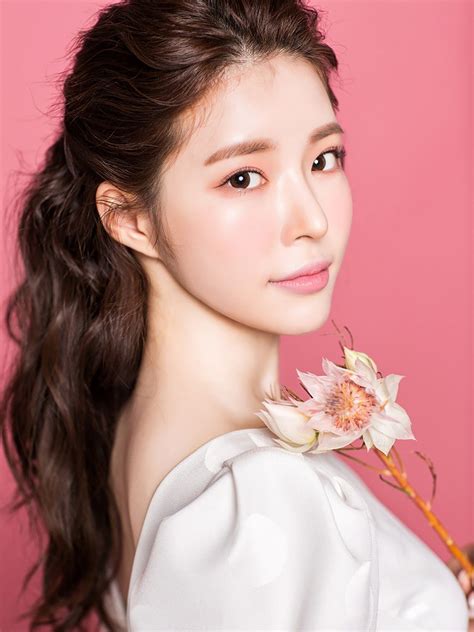 아이웨딩 브랜드 웨딩헤어메이크업 보이드by박철 Korean Wedding Dress Bridal