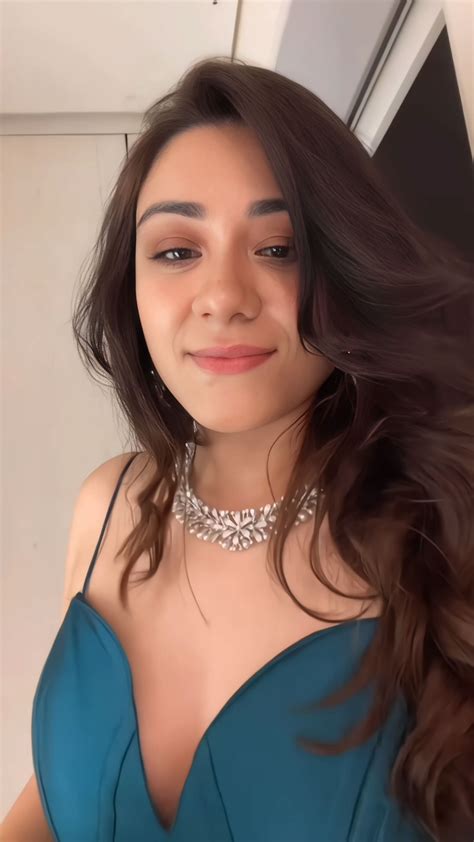 Aanchal Singh Beautiful Women Naturally Money Images Bollywood Actress