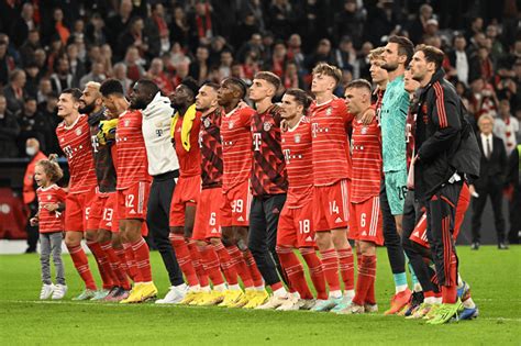 دوري أبطال أوروبا توتنهام وفرانكفورت يتأهلان وبايرن المثالي
