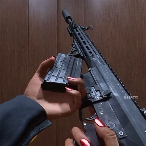 Unique Reloading Animation In Mw Mw Warzone Cod Callofduty YouTube