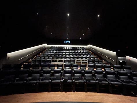 سينما Amc كرم مول المجمعة كور للإنشاءات