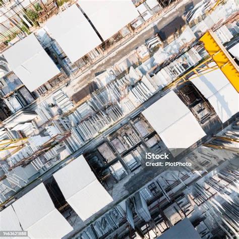 창고 공장의 건설 현장을 위한 프리캐스트 콘크리트 벽 패널의 공중 평면도 0명에 대한 스톡 사진 및 기타 이미지 0명 3차원 형태 개체 그룹 Istock