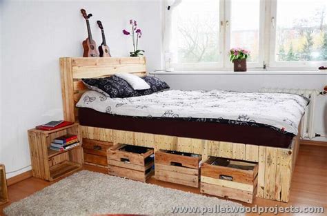 Кровать из поддонов с ящиками фото Wooden pallet beds Pallet furniture bed Pallet bed