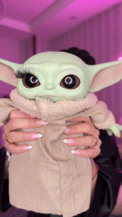 برای بیبی یودا مژه گذاشتم💚😂shorts Youtube