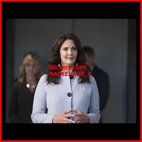 SEXY HEISS WUNDERSCHÖNE Melissa Benoist Supergirl Lynda Carter Wunder