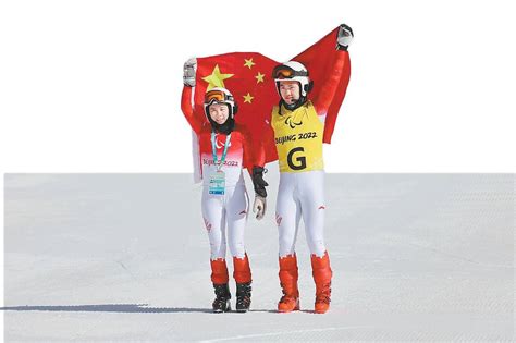 “你是我的眼世界就在我眼前” 她把成绩都归功于自己的引导员闫寒寒朱大庆比赛