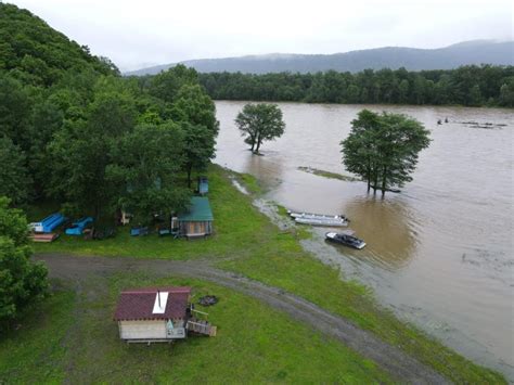 Сразу семь населенных пунктов Приморья остались без транспортного сообщения