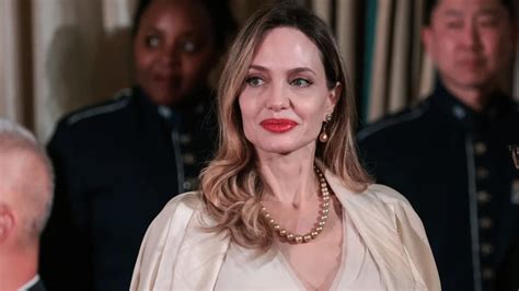أنجلينا جولي تطلق علامتها التجارية الخاصة Atelier Jolie لماذا؟ Cnn