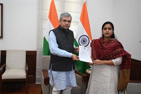 ఇప్పుడు అరకు అటువైపు రైల్వే స్టేషన్ ఒడిశా పరిధిలోకి వెళ్లడంతో తెలుగు