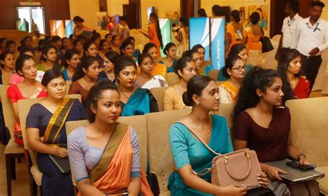 8000 Applications As Srilankan Airlines Commences Cabin Crew