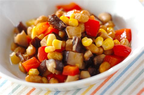 大豆とシイタケのバターじょうゆ炒め【e・レシピ】料理のプロが作る簡単レシピ20090831公開のレシピです。