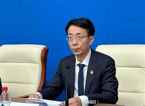 How Strong Is Ms Dongs Ability To Earn Money Hu Jiyong Gives Her