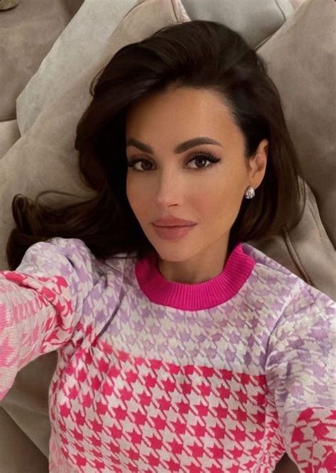 Pin By Chelsea Pinson On Baddie Glam Makeup Look Luxury Lifestyle