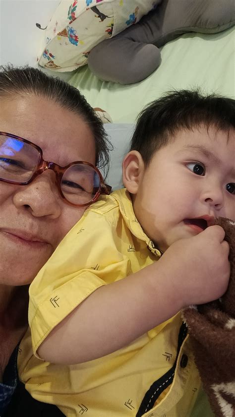 Panatda เวลาอยู่กับขวดนม เค้าจะหันหลังไม่สนเราเลย น้อยใจมาก 😑😆😆😆😆 😆😍😍😍 เบบี้โกสเตอร์ โจ