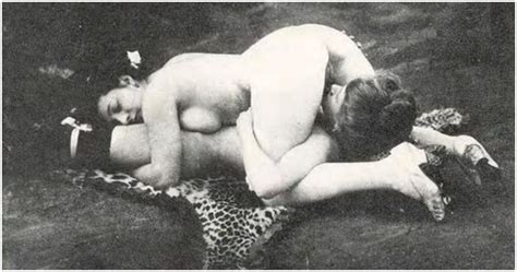 Vintage Lesbians Dining On A Leopard Skin Erosblog