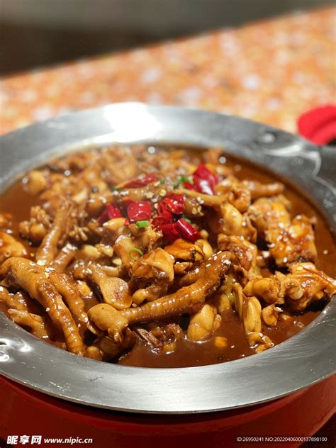 牛蛙鸡爪煲摄影图传统美食餐饮美食摄影图库昵图网