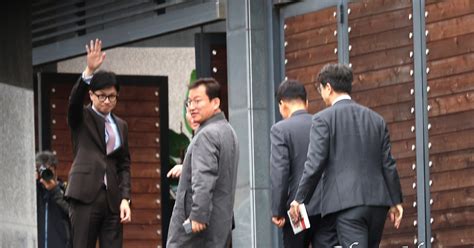 국정농단 박근혜 찾아간 특검 출신 한동훈 따뜻한 말씀 해주셨다