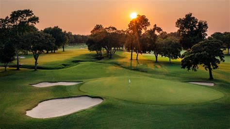Tips For Playing A Parkland Golf Course