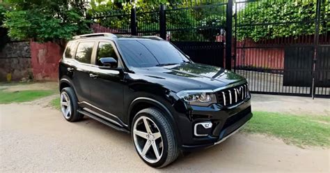 Mahindra Scorpio N Modified With 22 Inch Alloy Wheels Total