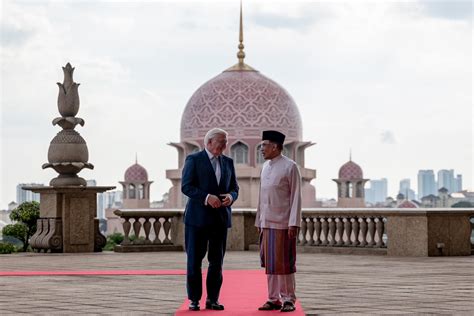 PRESIDEN JERMAN BERTEMU PM ANWAR DI PUTRAJAYA