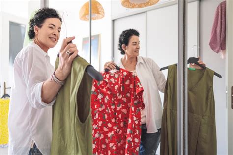 5 Guidelines For Dressed In Wrap Attire Over 60 Stylists Say — Easiest